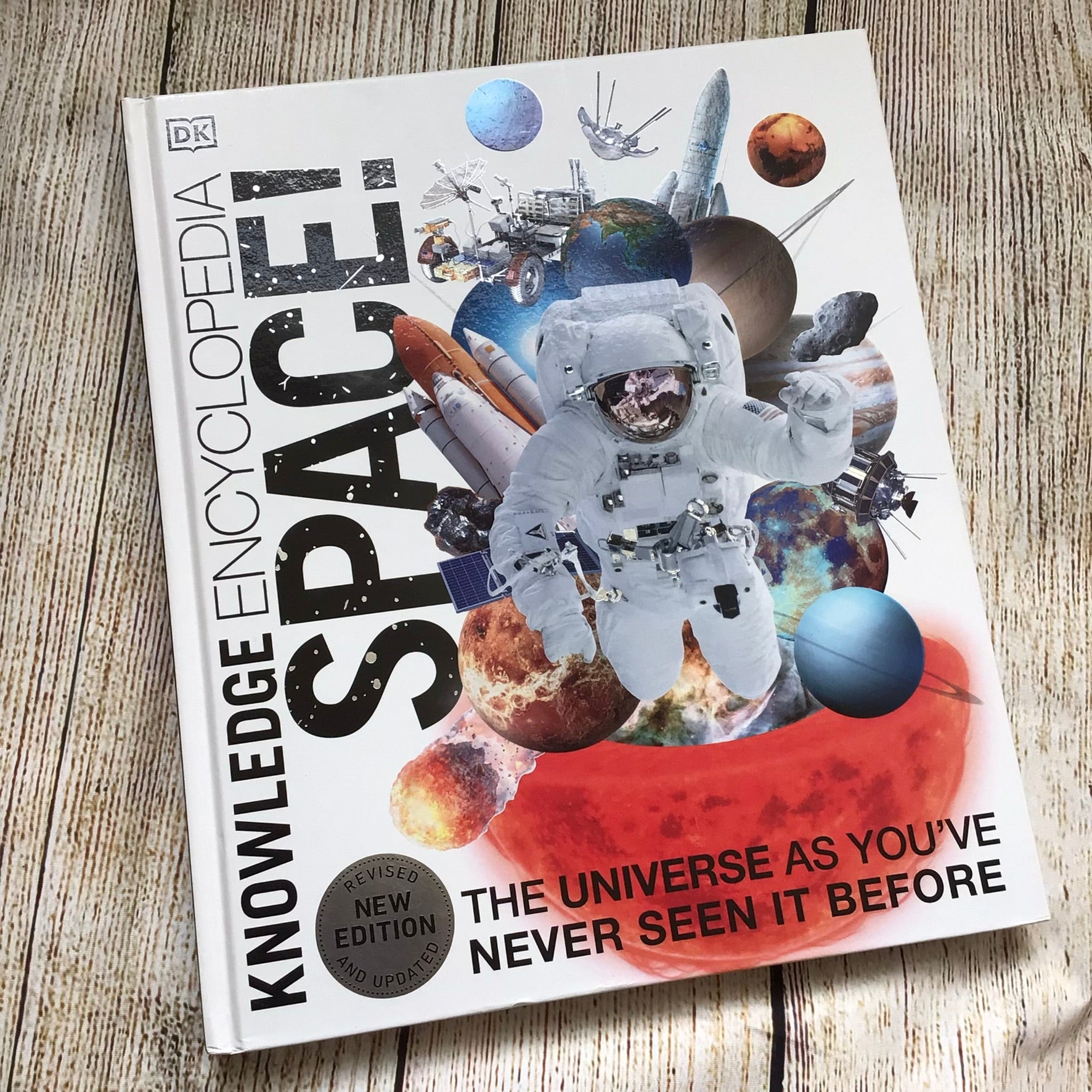 Knowledge Encyclopedia Space: The Universe as You've Never Seen it Bef ...